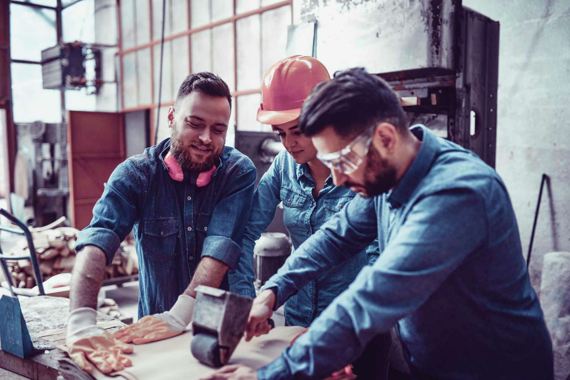 What Is the Pay Scale for a Union Carpenter?