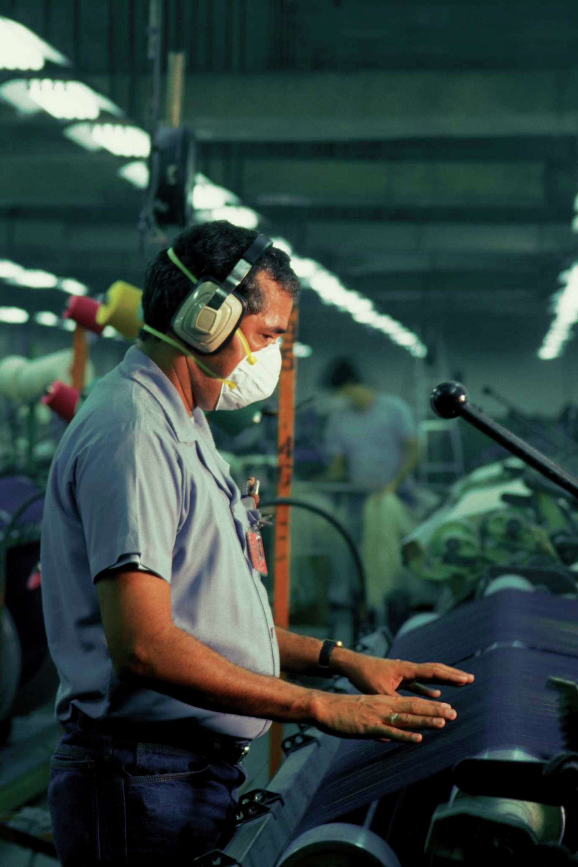 Pharmaceutical Manufacturing Assistant Responsibilities