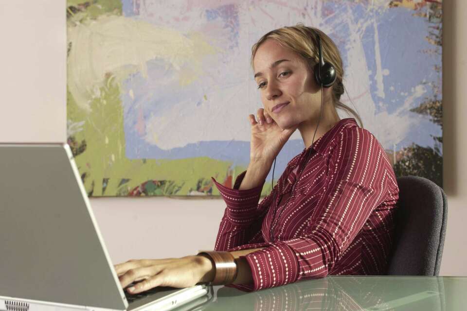 What Qualifications Do You Need to Become a Medical Transcriptionist?