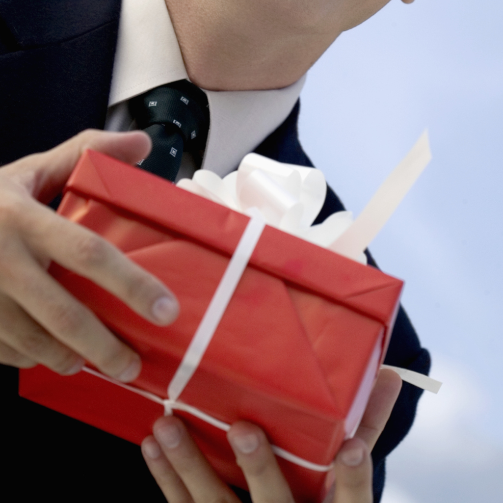 How to Show Gratitude for Long-Term Business Relationships