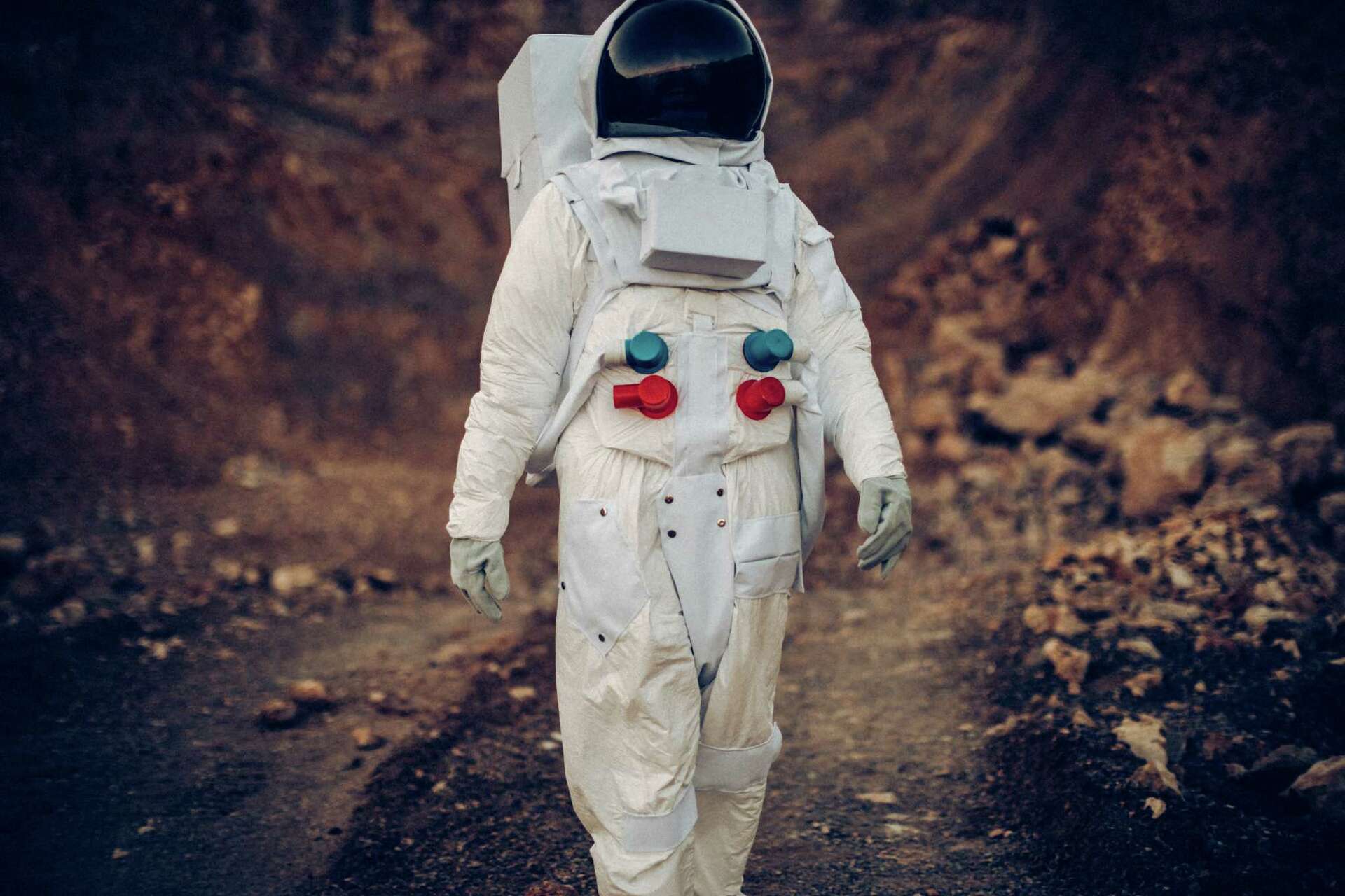 What Are the Special Qualities of an Astronaut?