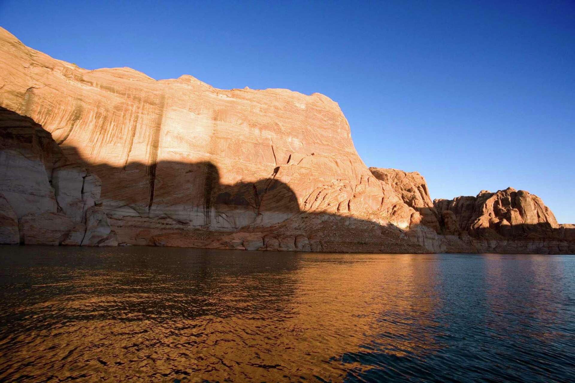 petroleum geoscientist jobs