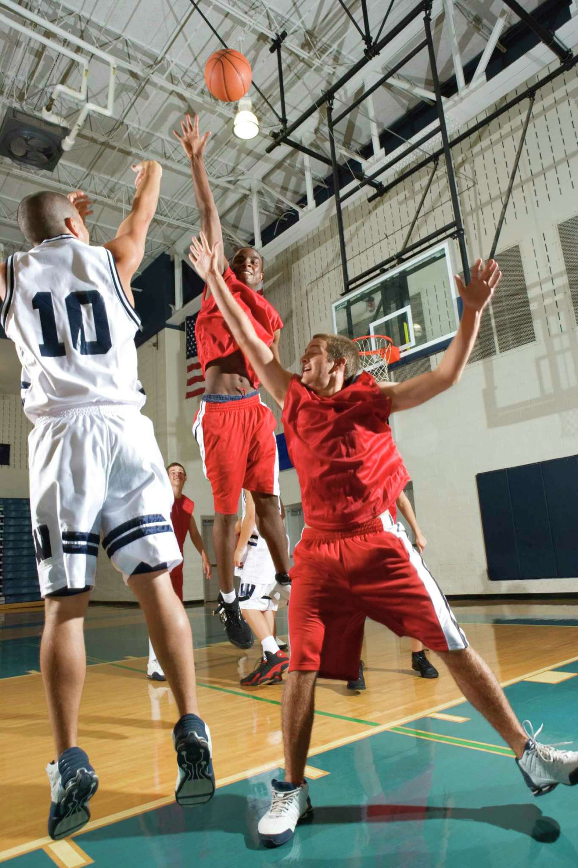 Things to Include on a Sports Reporter Resume