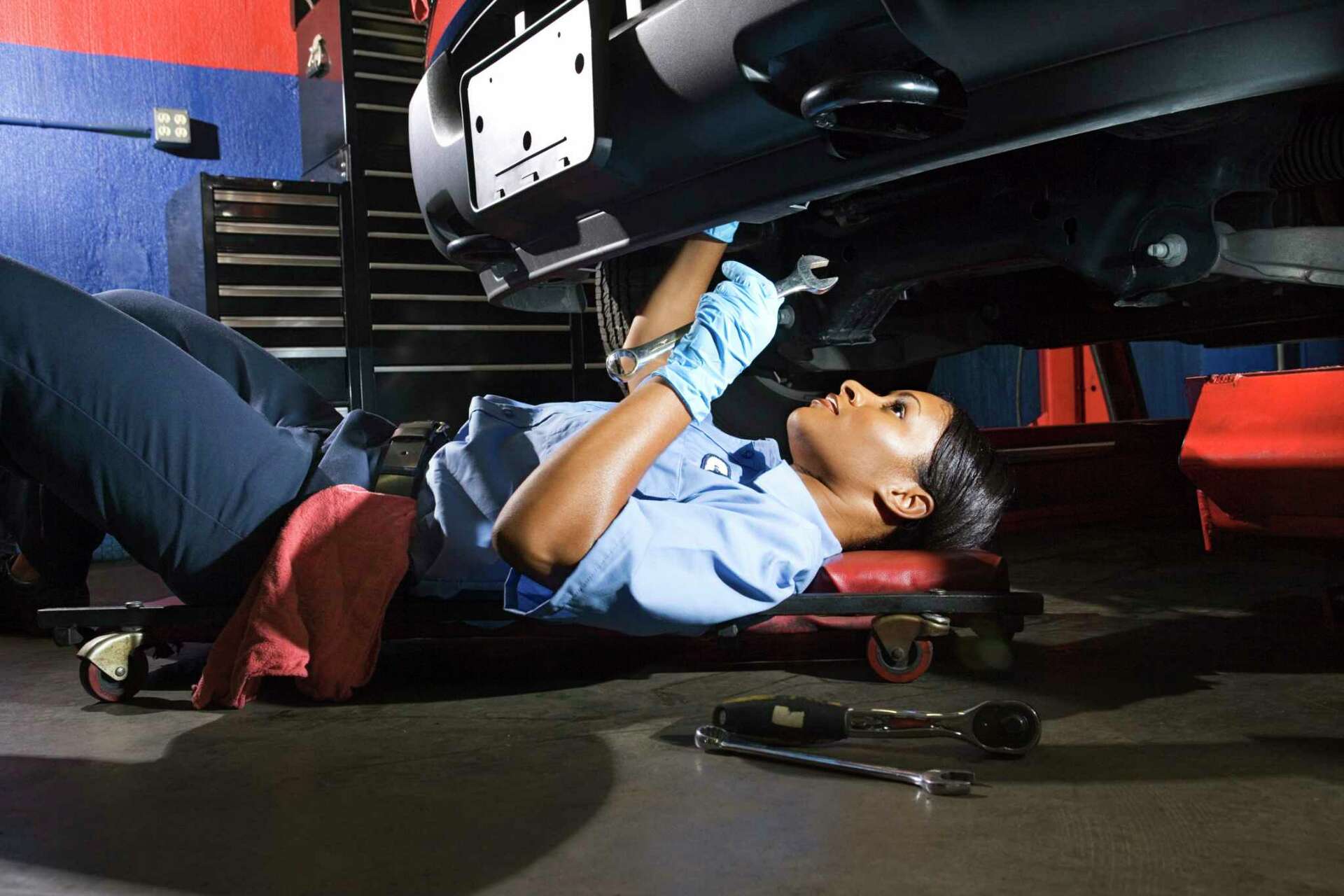 Work Conditions of an Auto Mechanic