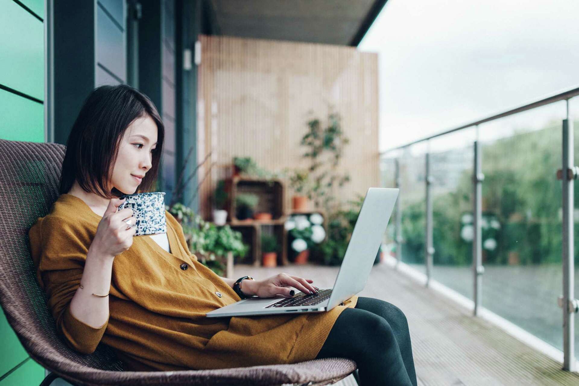 How to Write a Cover Letter When You're Currently Working