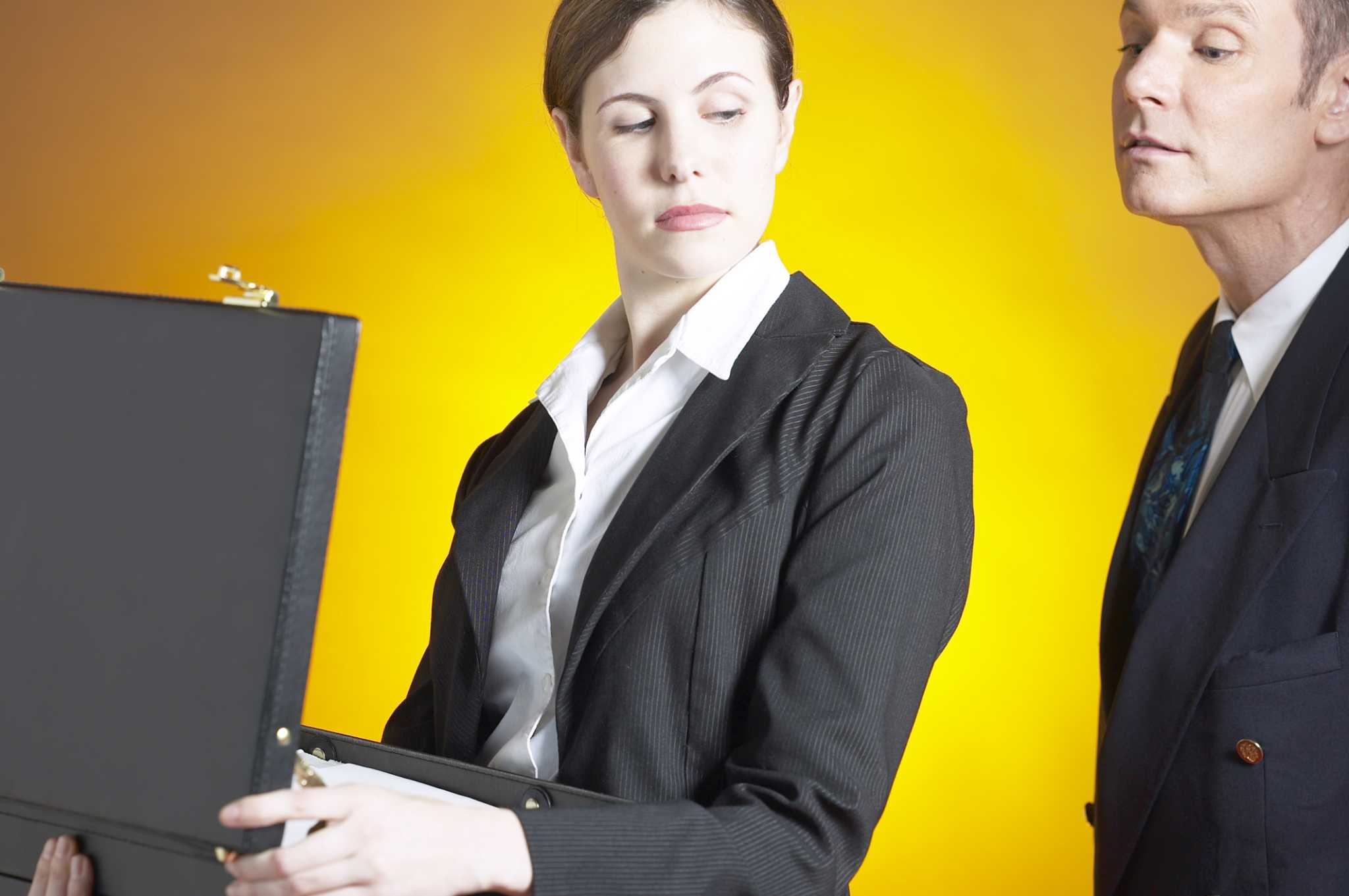 How to Write an Executive Summary on Ethics in the Workplace