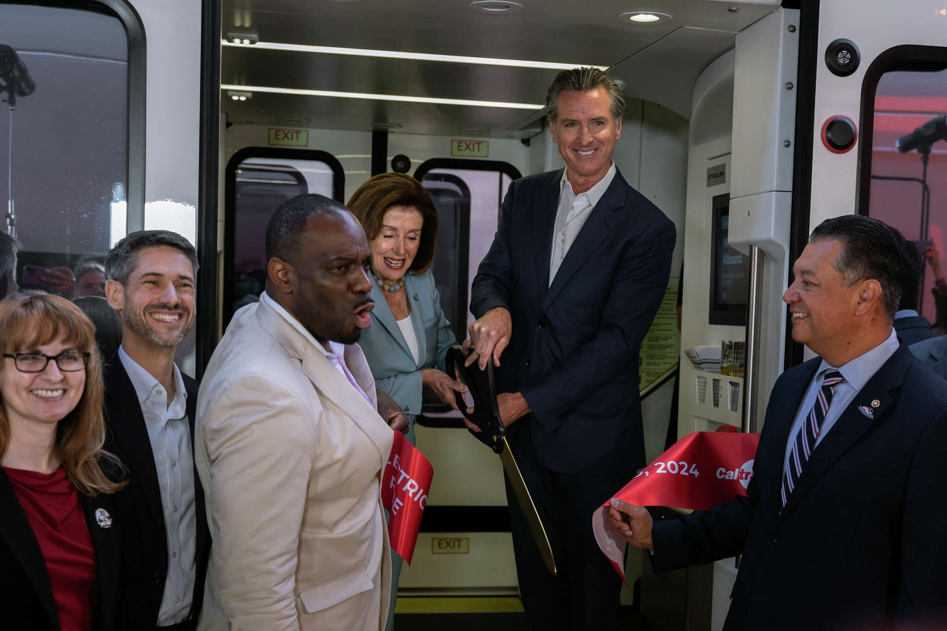 Caltrain debuts electric trains that are faster, quieter