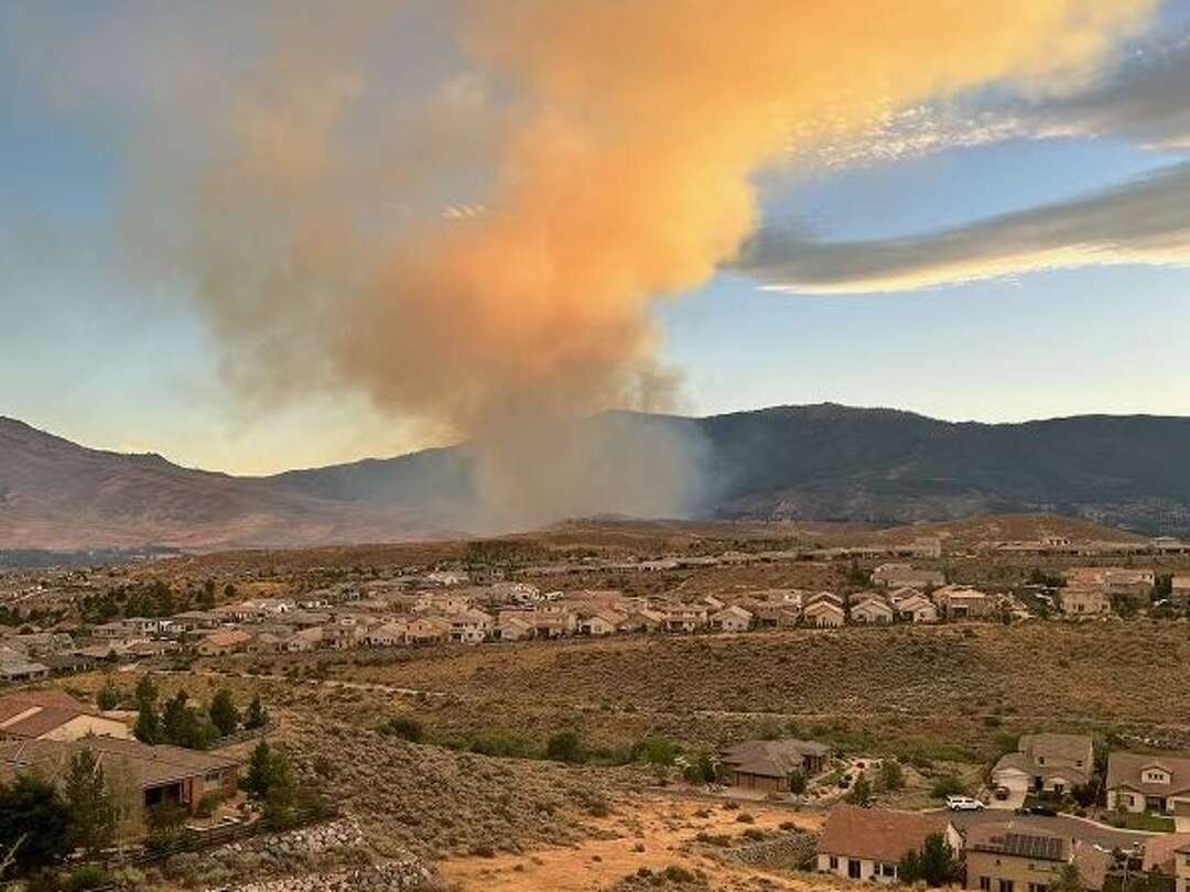 Wildfire near Calif.-Nevada state line forces partial shutdown of I-80