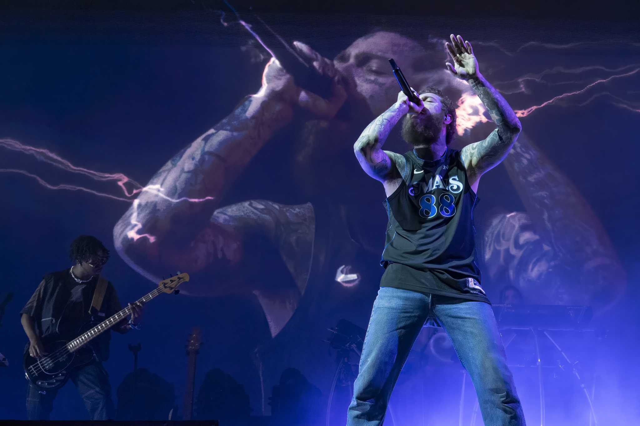 Post Malone’s country set at Outside Lands sparks an unusual sight