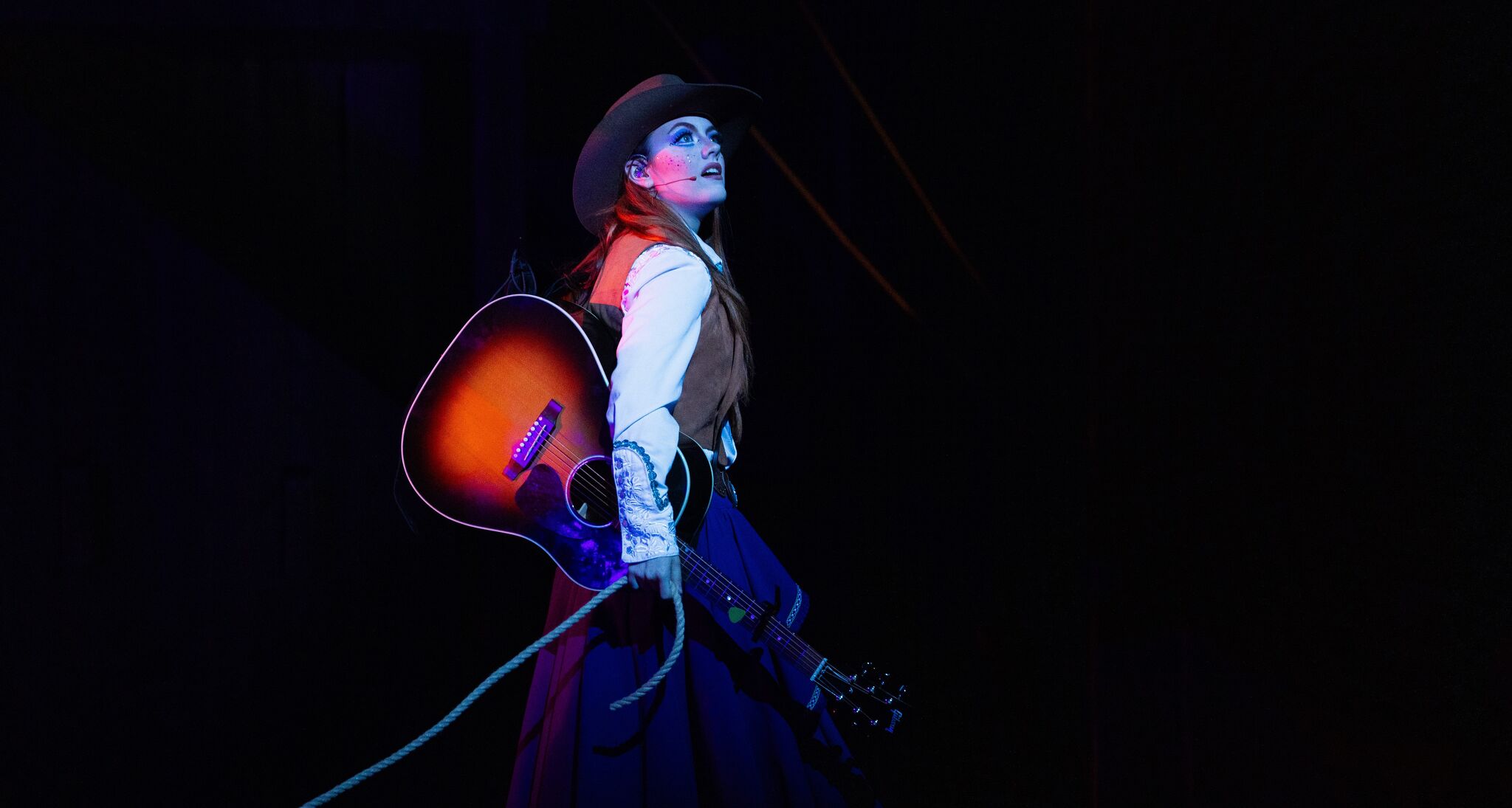 Texas singer lassos role in Cirque du Soleil's new country show