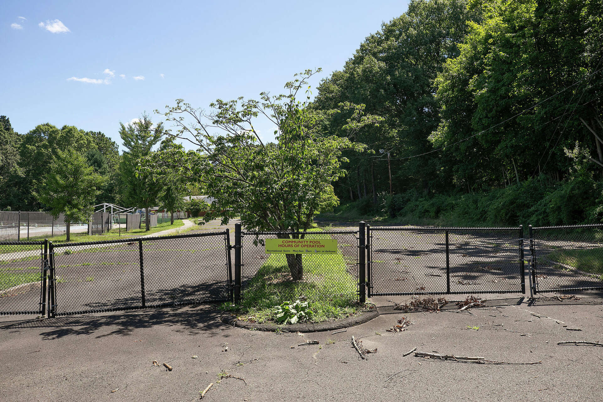 Wallingford's community pool renovation resuming after four years