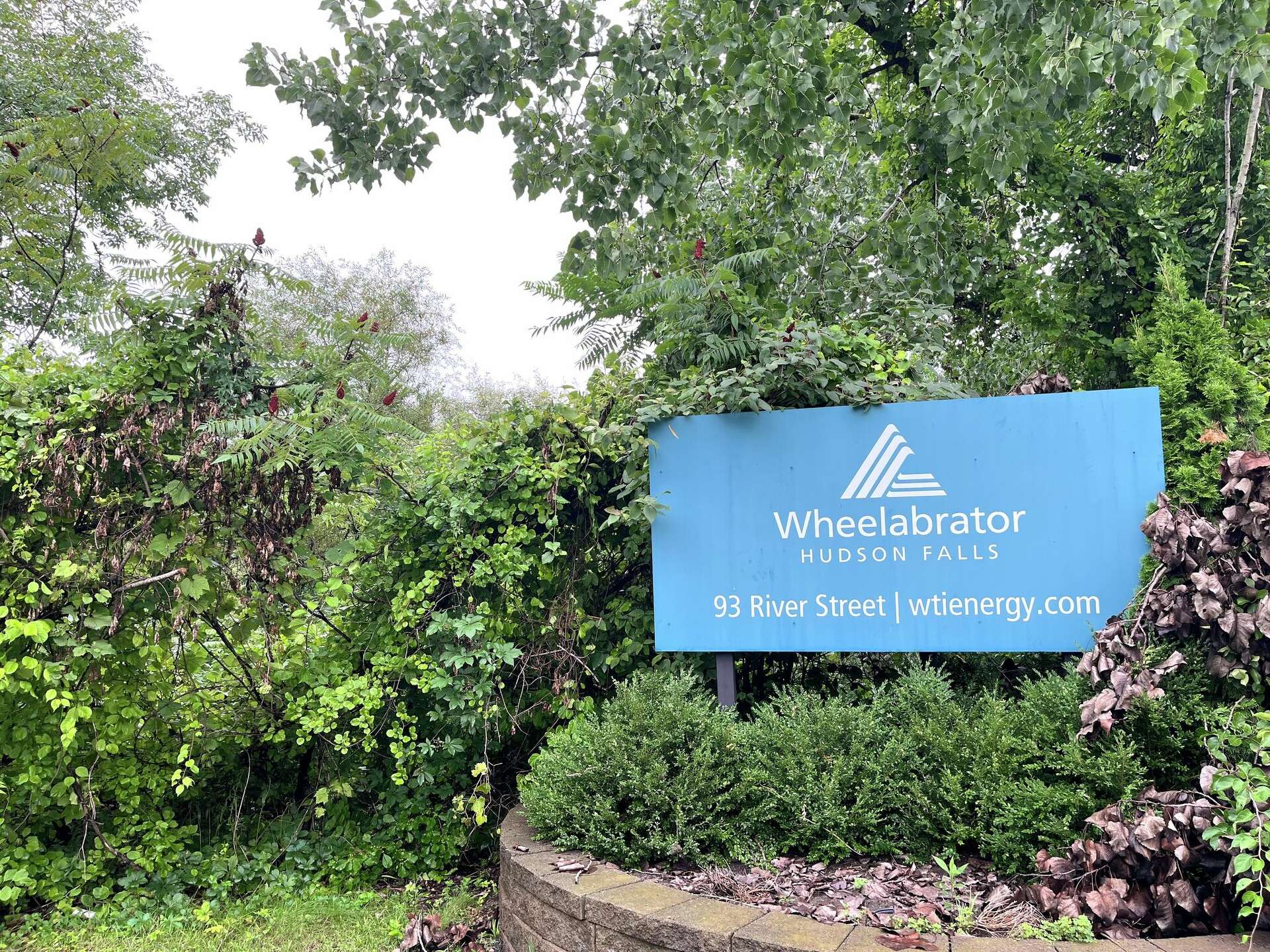 Hudson Falls burn plant sends billowing black smoke over homes