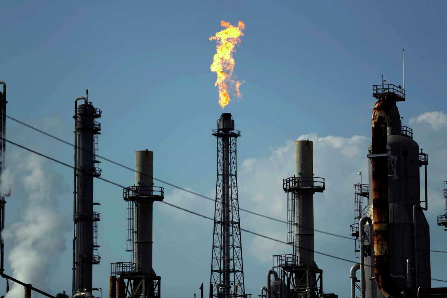 Pemex Deer Park: Refinery spills diesel in Houston Ship Channel