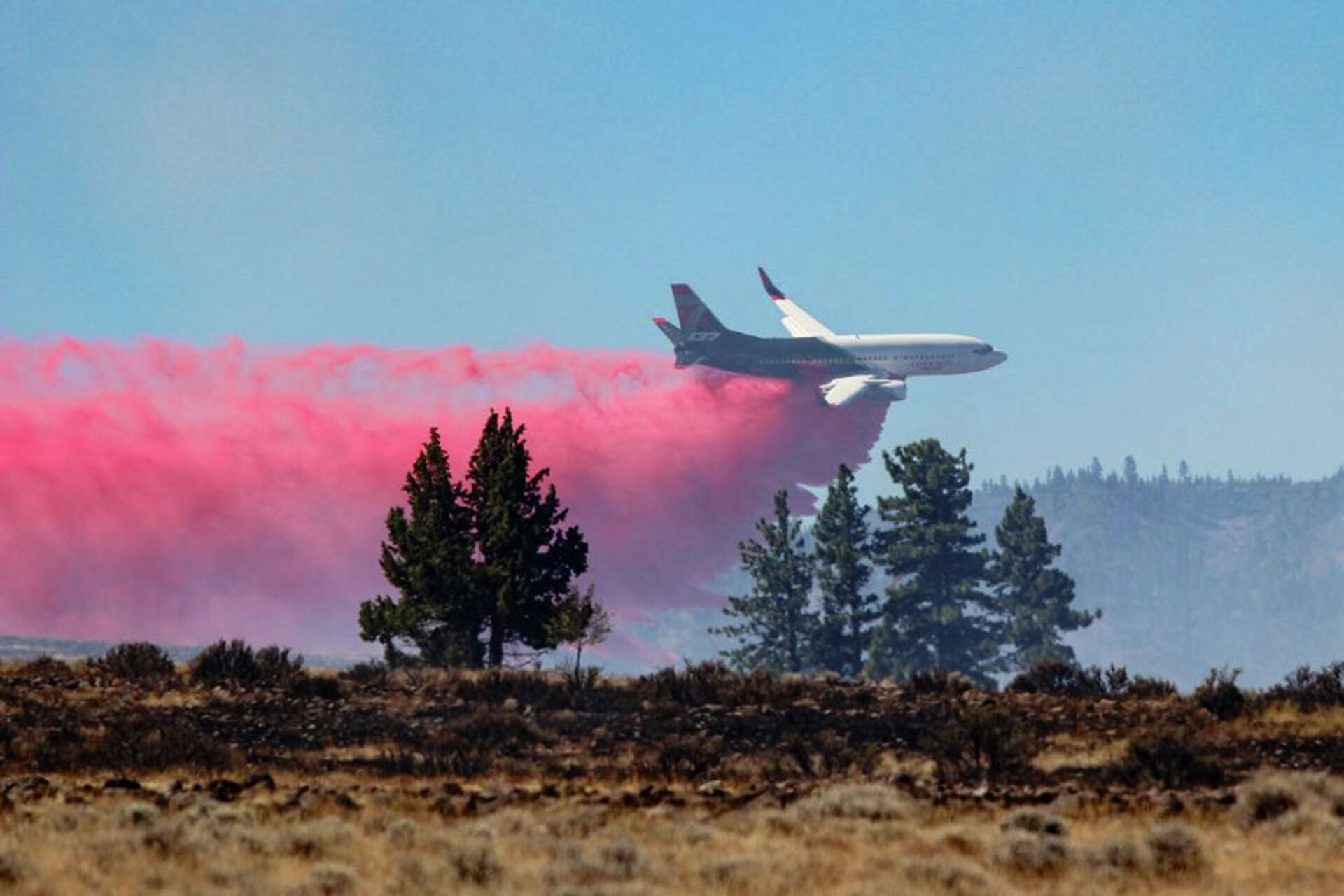 Gold Ranch Fire near I-80 at Calif.Nev. border has 8% containment
