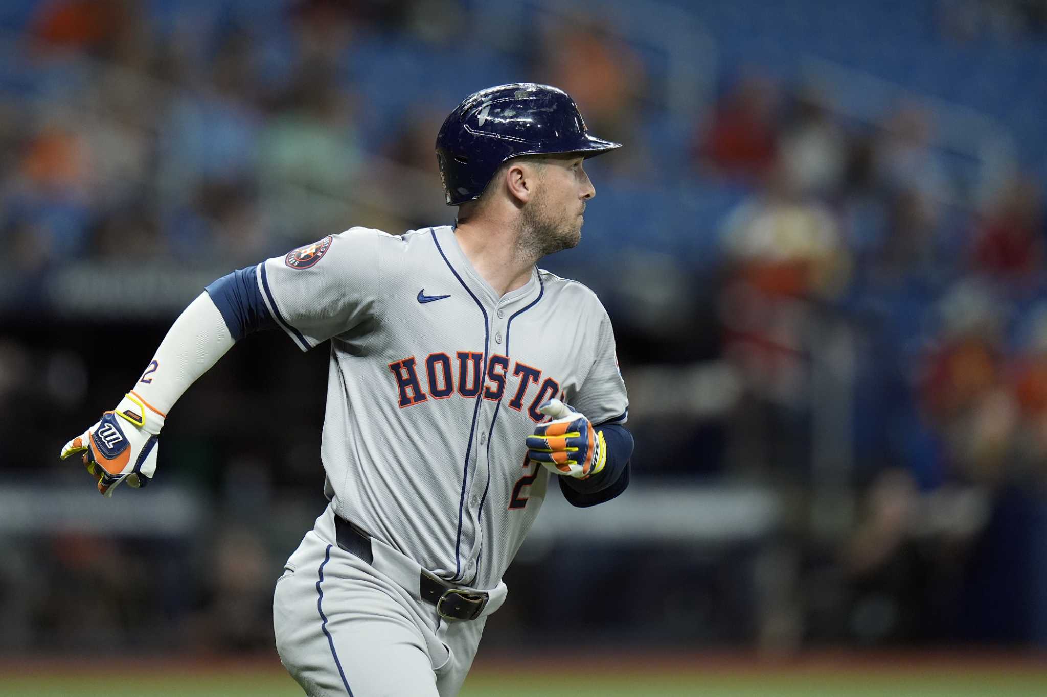 Alex Bregman injury: Astros third baseman has swelling in elbow