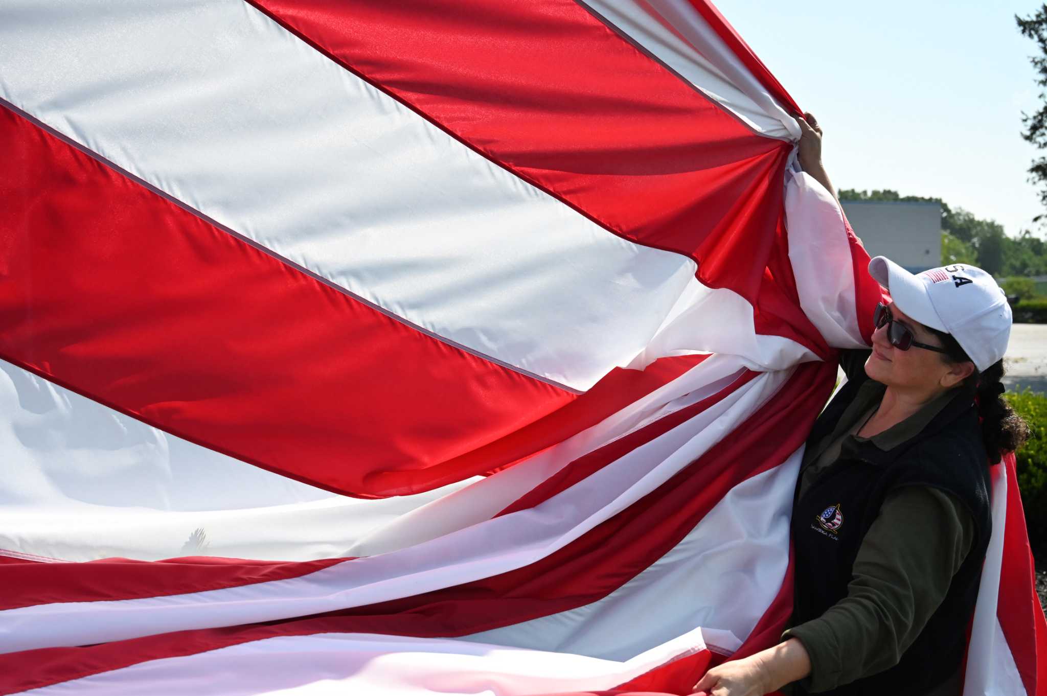 Flag makers push for stronger U.S.-made flag laws