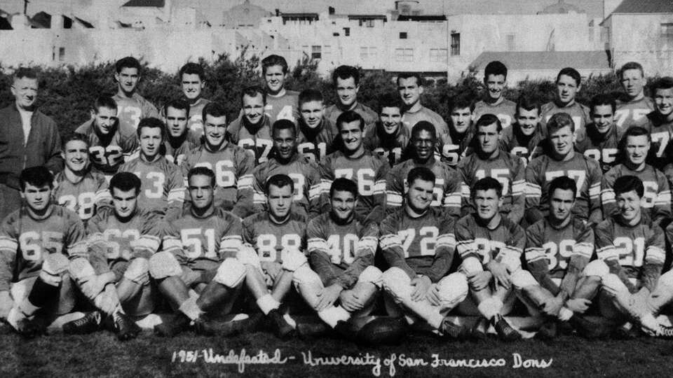 Ralph Thomas, last member of historic USF football team, dies at 94
