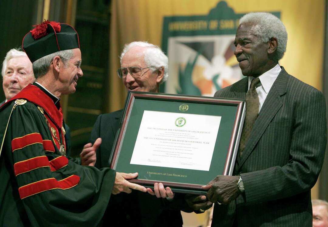 Ralph Thomas, last member of historic USF football team, dies at 94