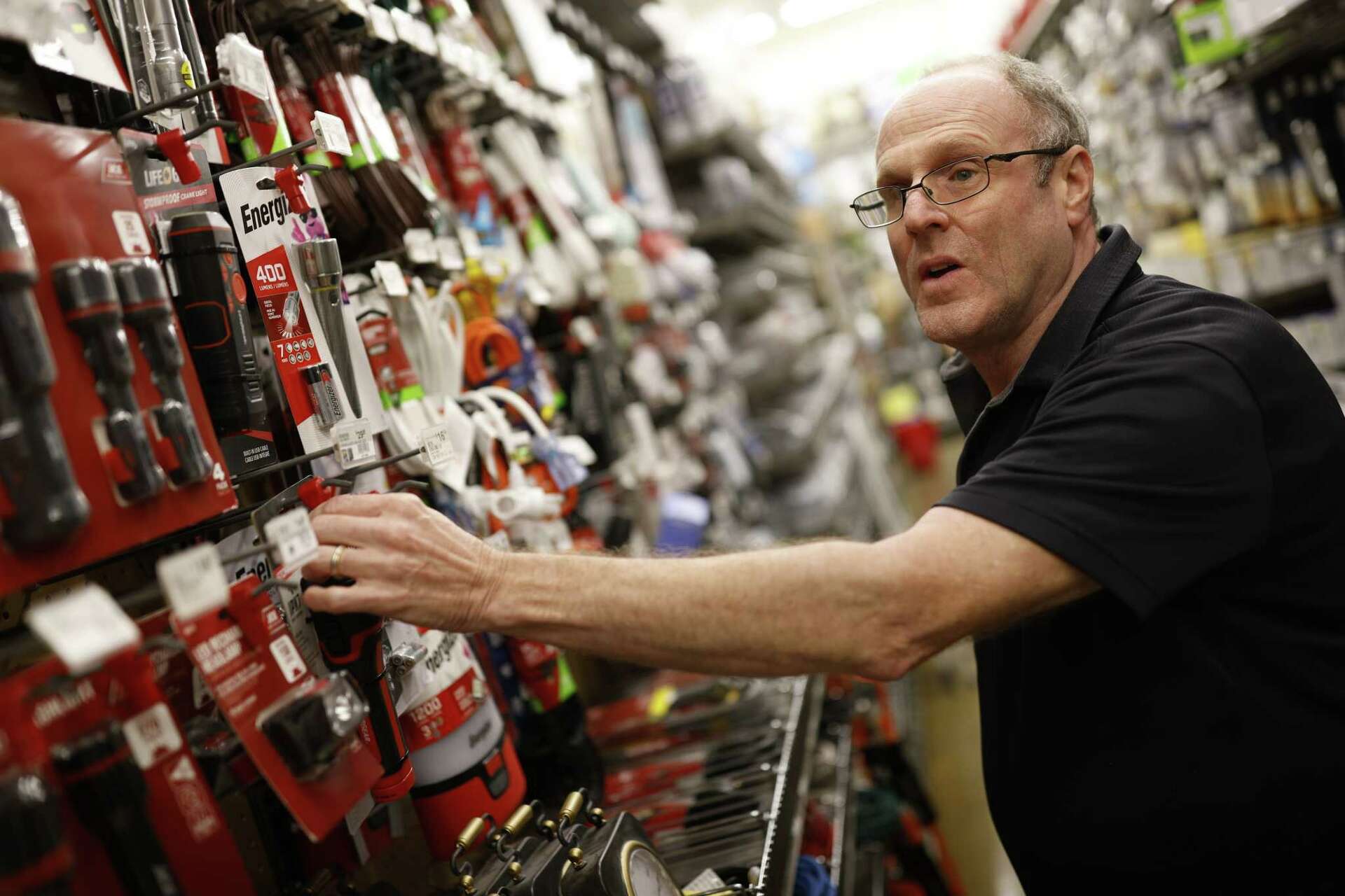 Crime keeps dividing Dems after lawmakers pass retail theft bills