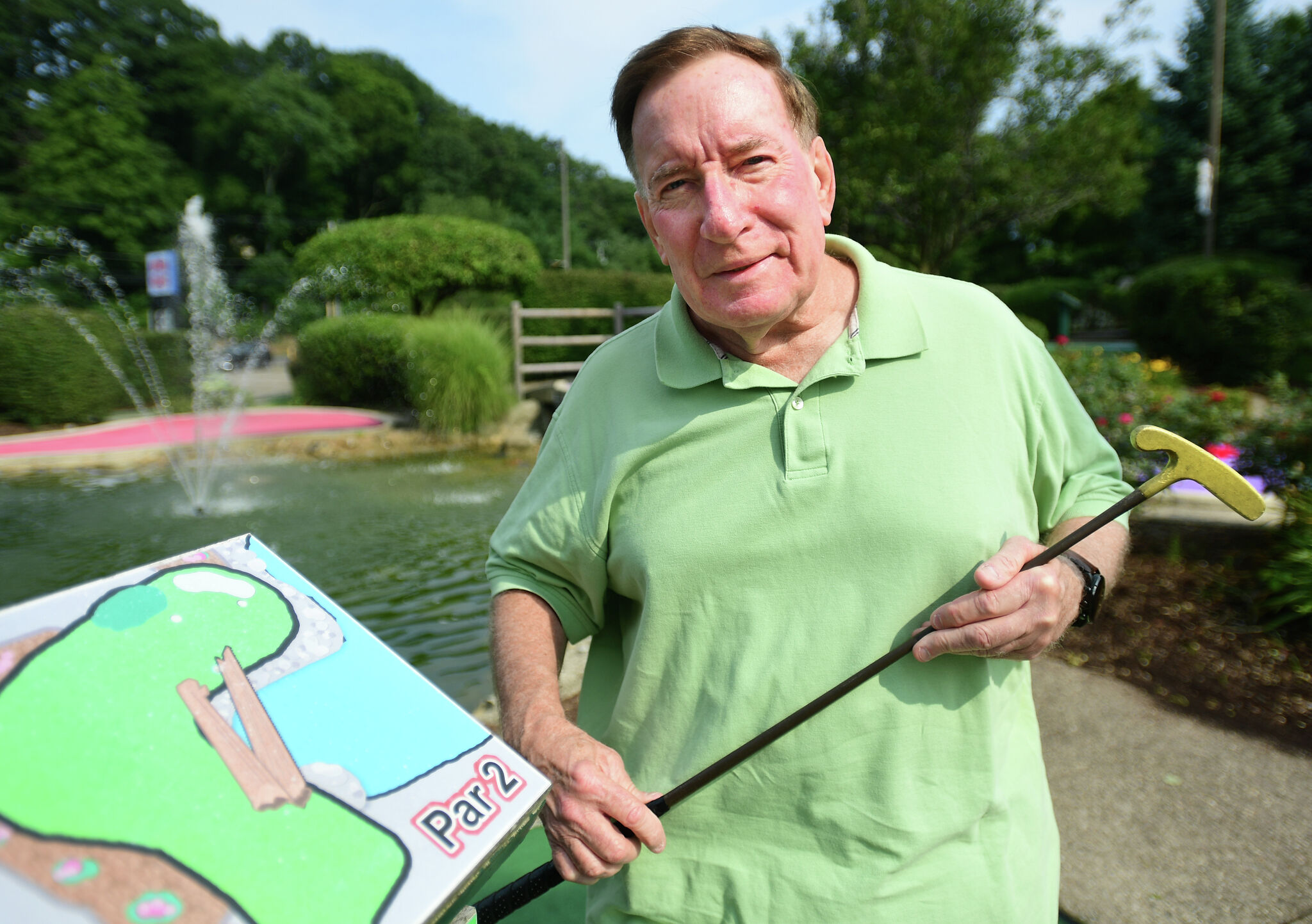 Milford's 'Disco Dan' Worroll shows his moves on the mini golf tour