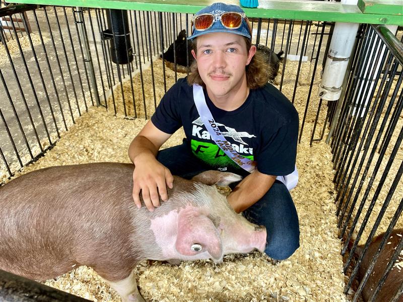 Midland County Fair King enjoys lending a helping hand
