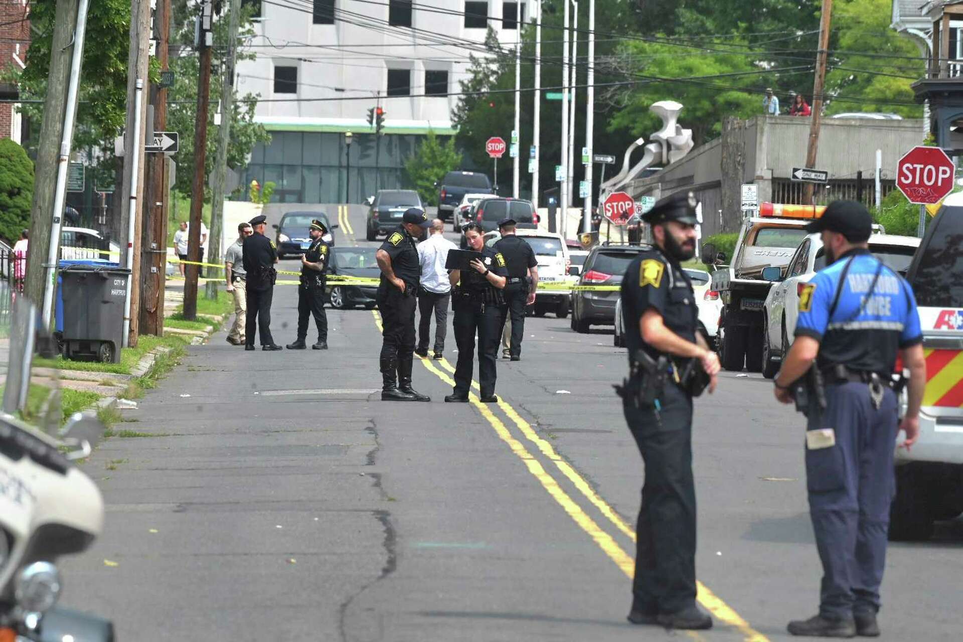Hartford police probe daytime shooting near Russ, Hungerford streets