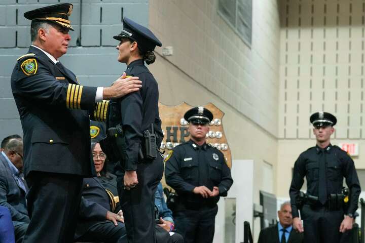 New Police Chief Noe Diaz will pick an executive team. What to know