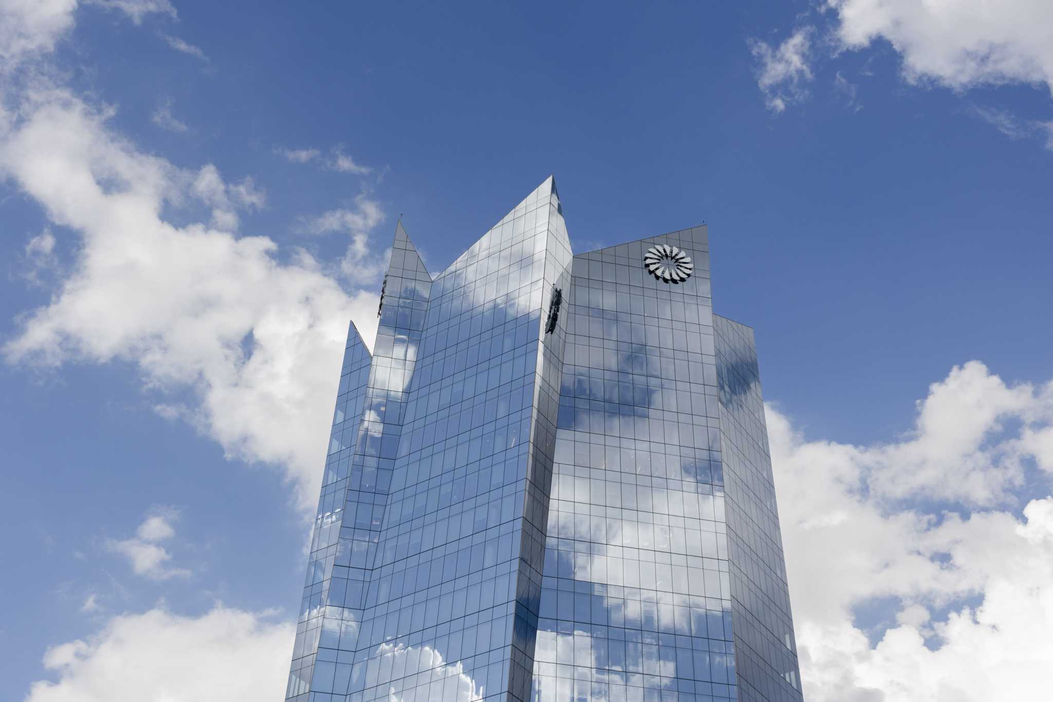 Frost Bank holding free shredding events this spring