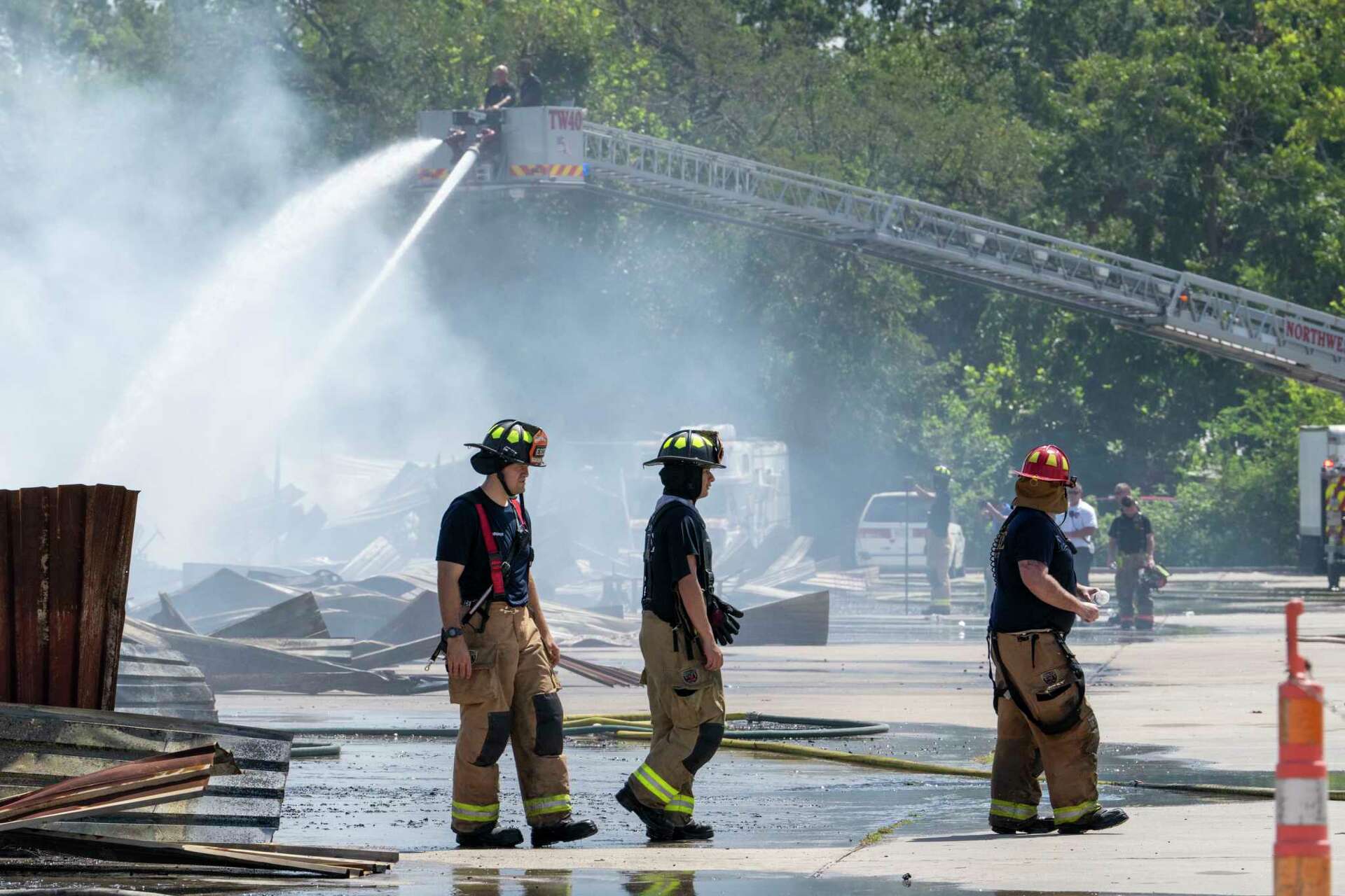 Houston flea market fire leaves vendors devastated