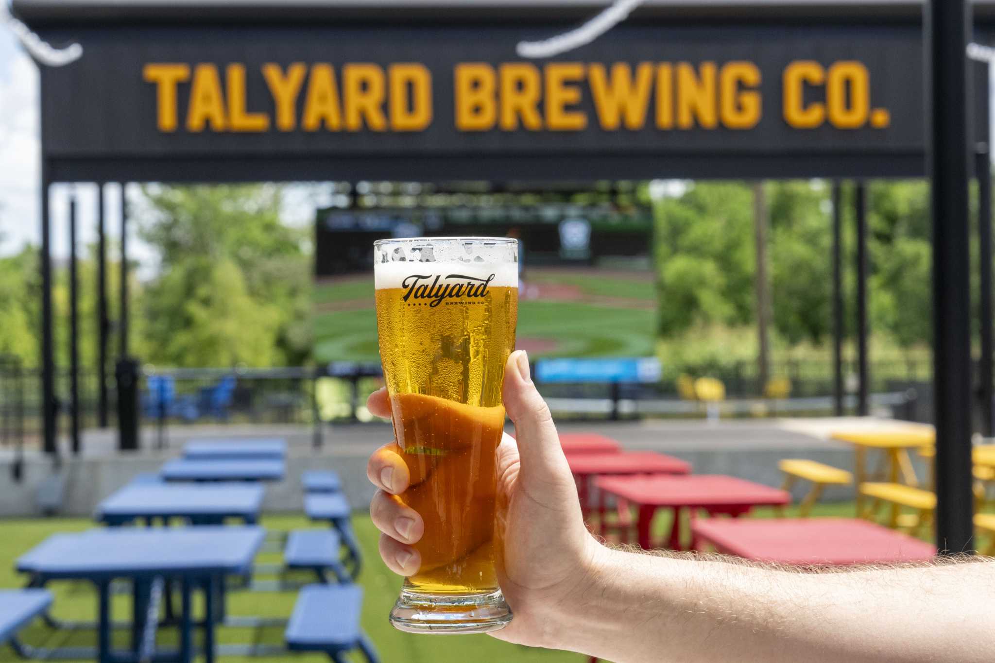 New Talyard Brewing in Sugar Land has beer garden with live music