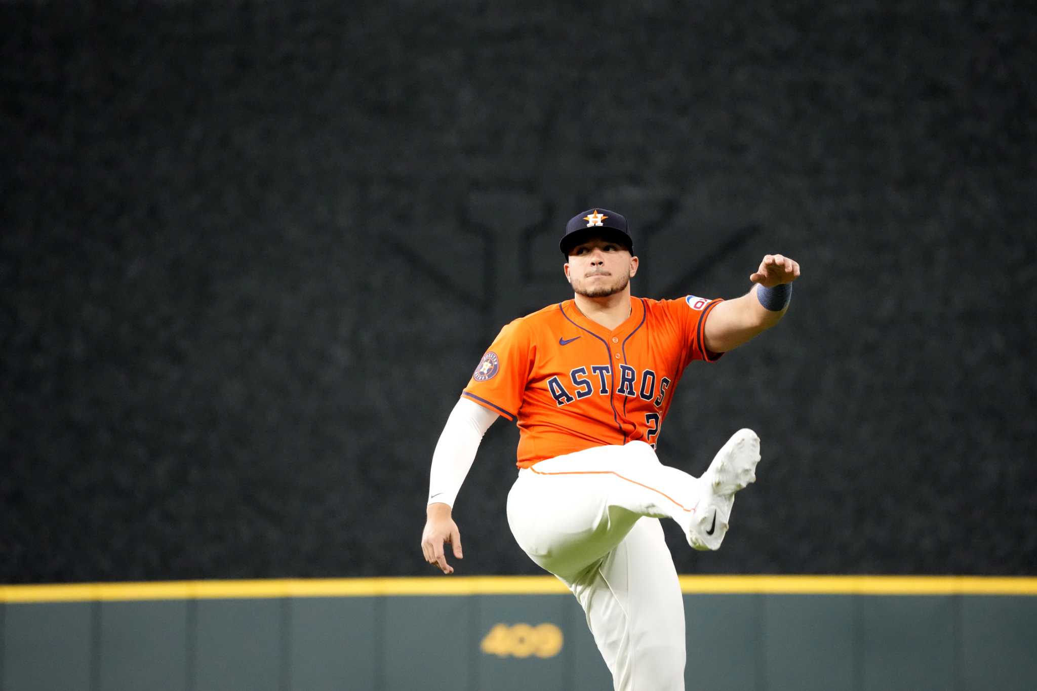 Houston Astros: Minute Maid Park's batter's eye darkened