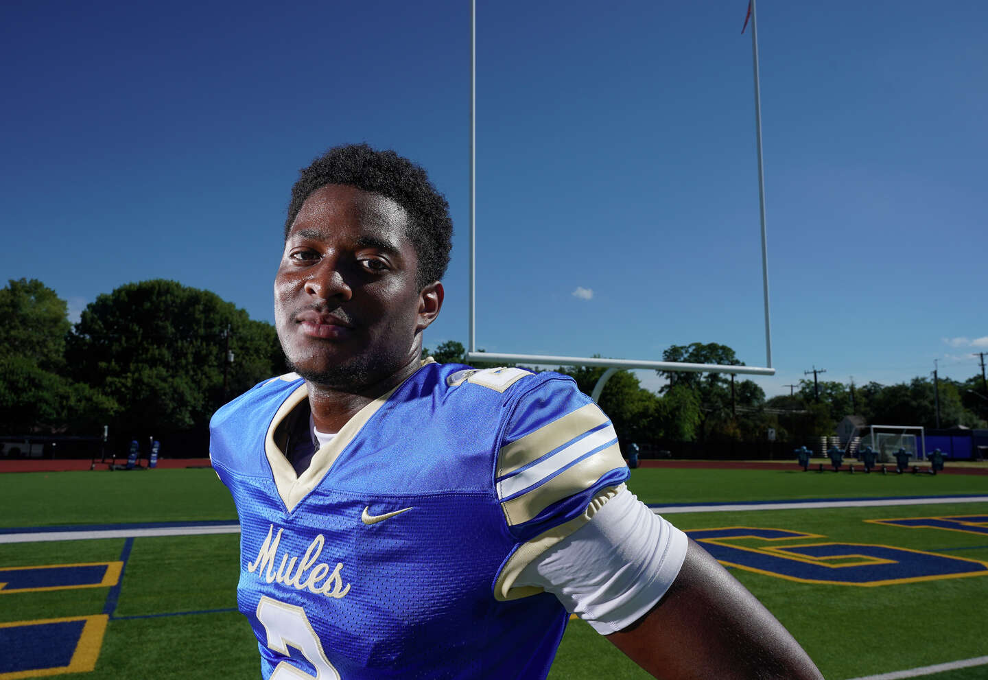 Smithson Valley's Woods, Alamo Heights' Terry lead All-Area football