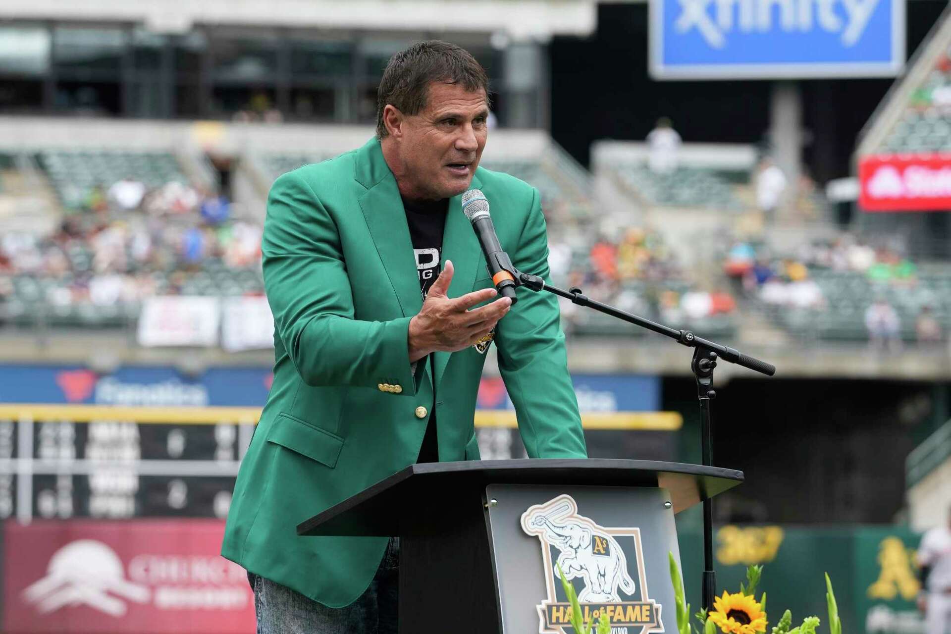 Jose Canseco’s tears underscore emotions over A’s leaving Oakland