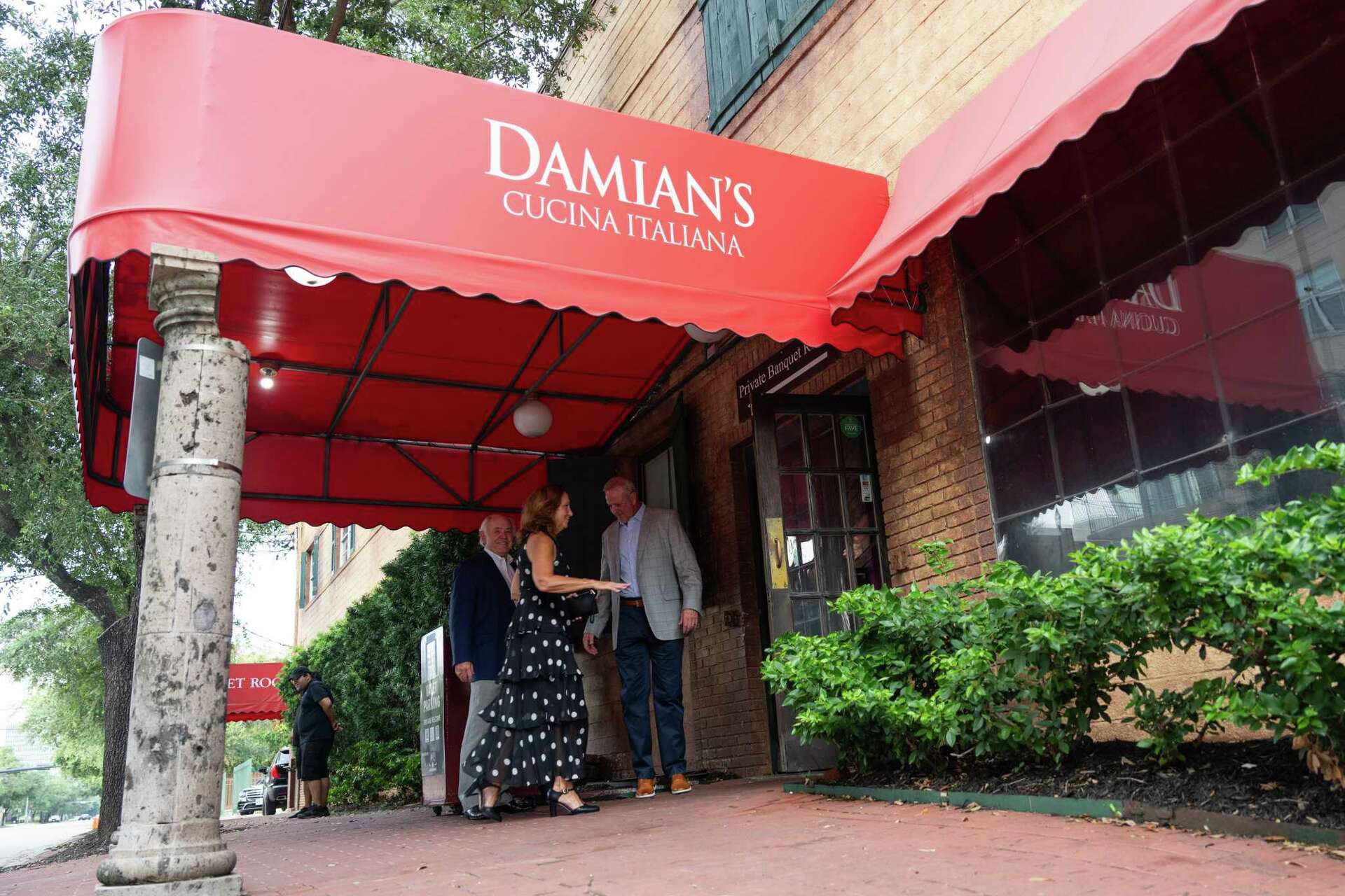 Houston Italian restaurant Damian’s closing night after 41 years