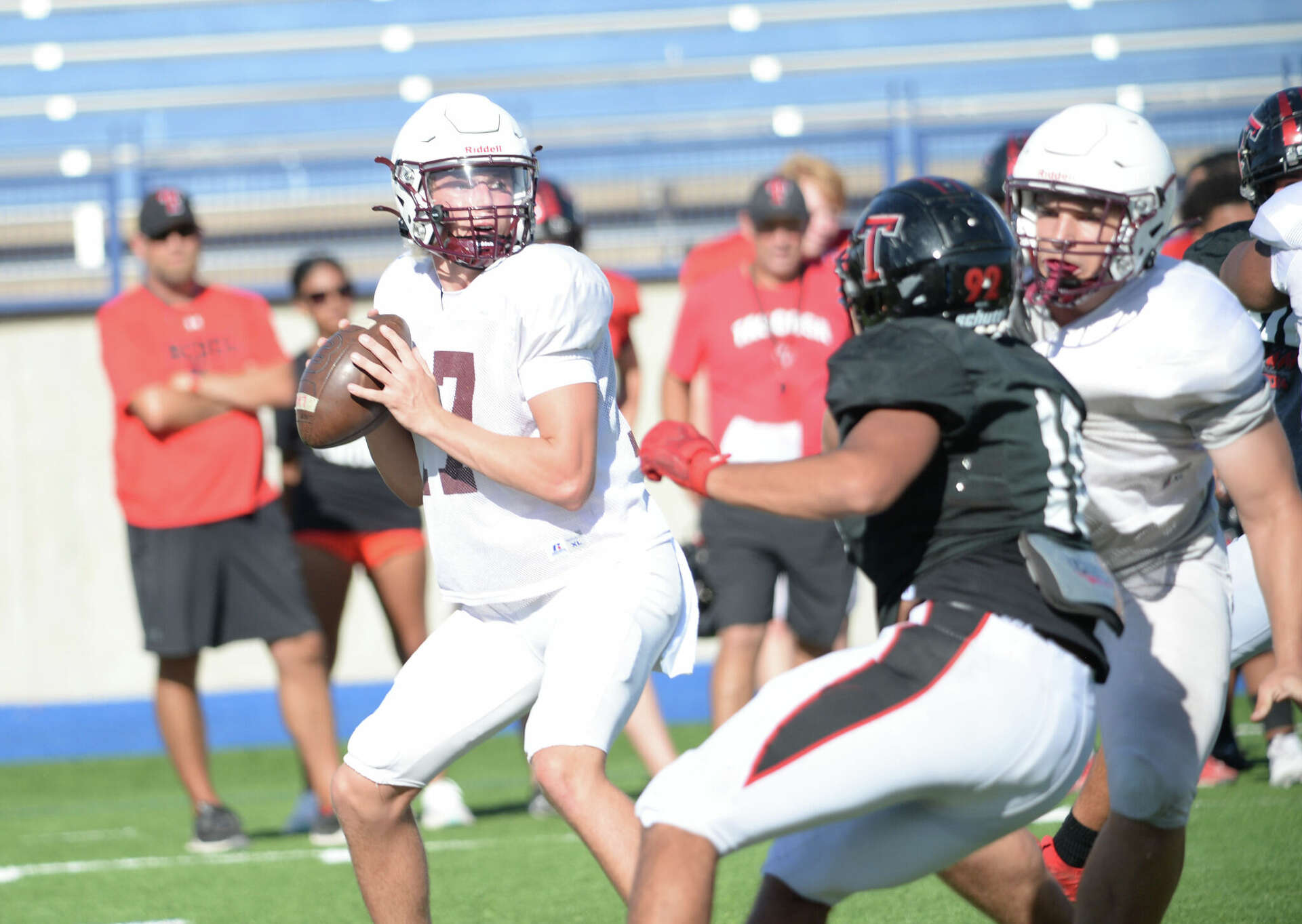 Legacy QB Jaden Rogers makes impression in scrimmage