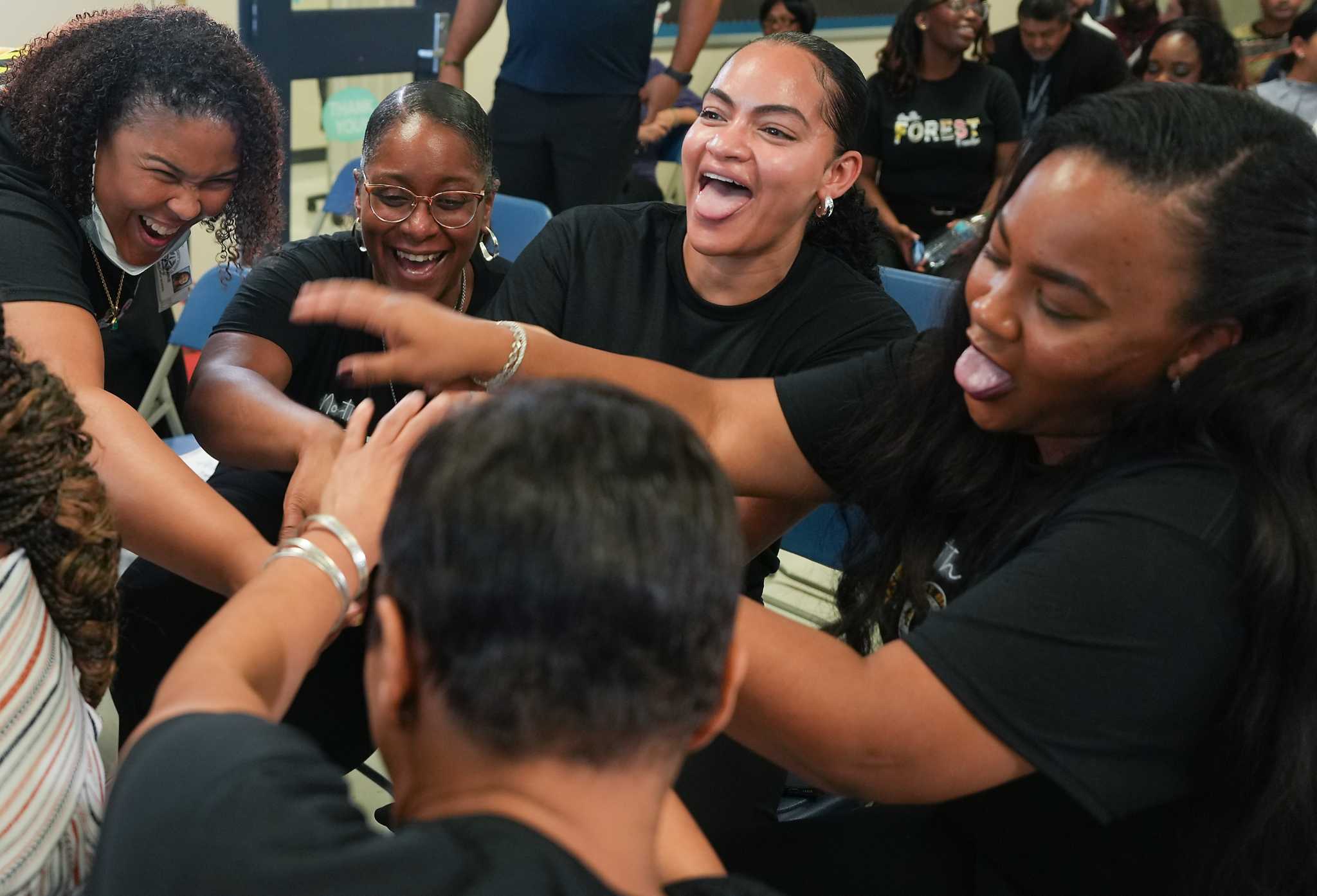 HISD schools improve grades in unofficial 2024 A-F TEA ratings