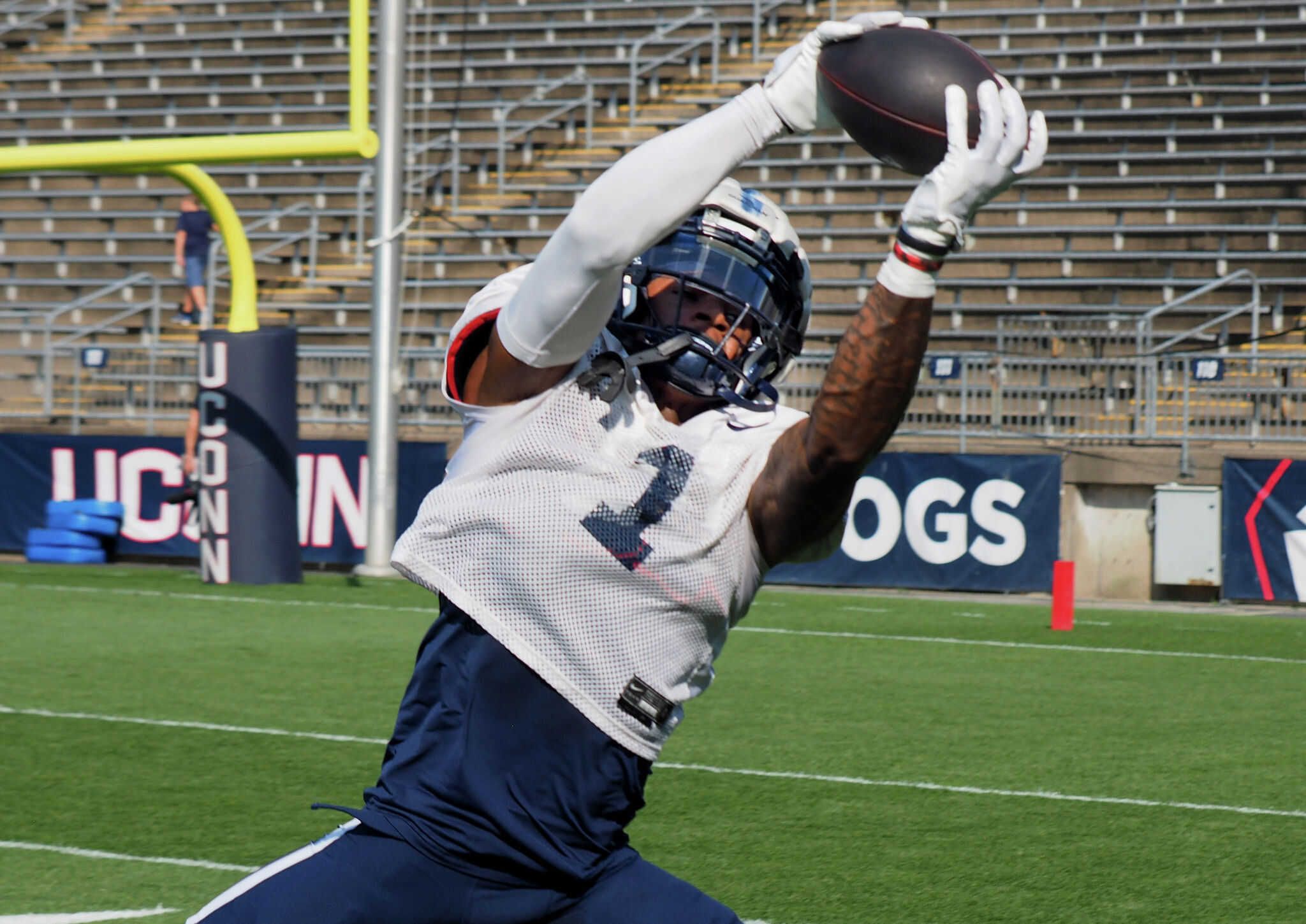 Former Wisconsin WR Skyler Bell looks for opportunity with UConn