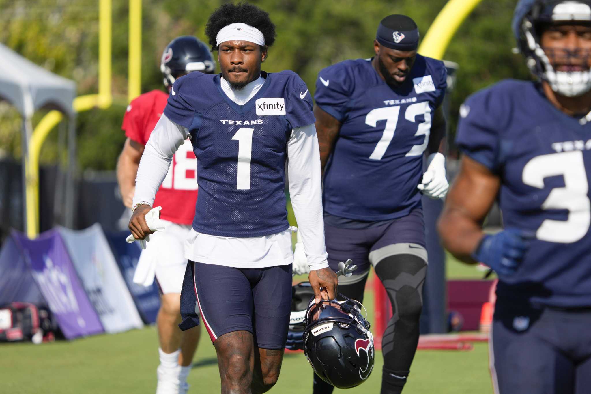 Houston Texans' Stefon Diggs, six others named team captain