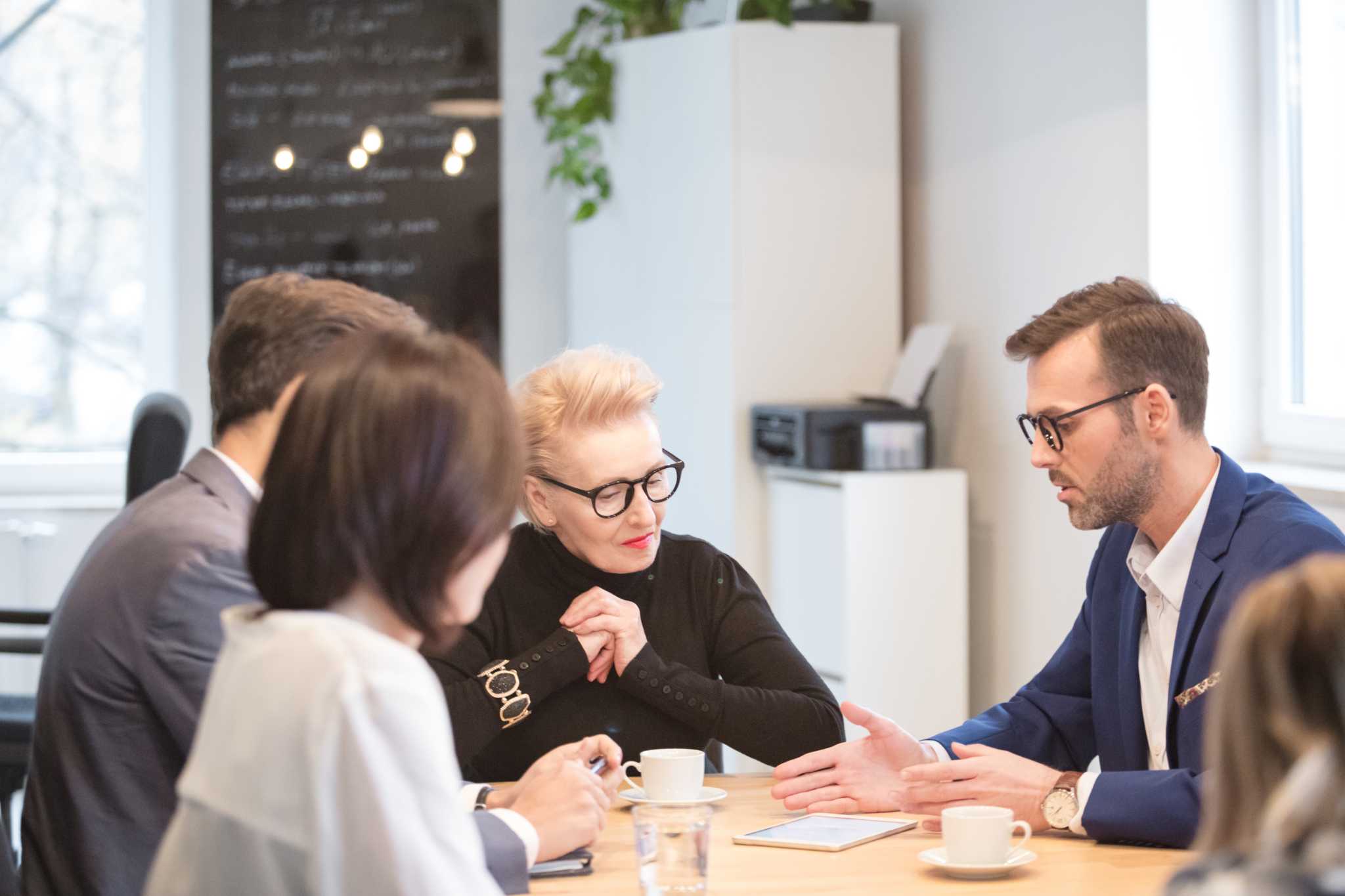 10 Rules for Proper Business Meeting Etiquette