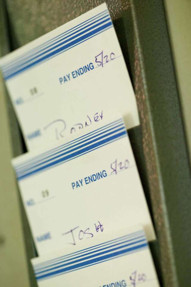 How to Record Payroll Health Insurance Premium Payments in Accounting