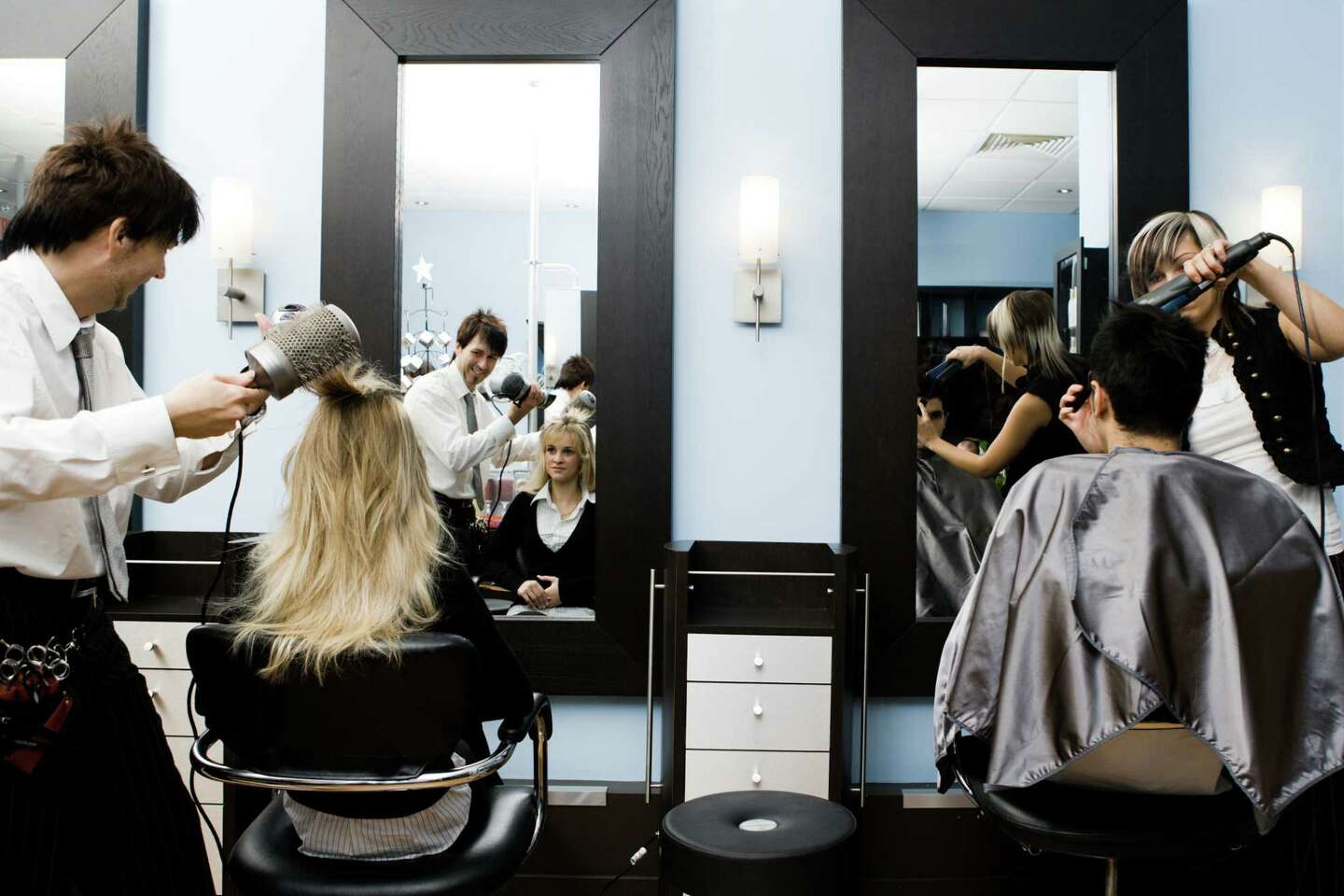 The 8 Steps to Starting a Cosmetology Business
