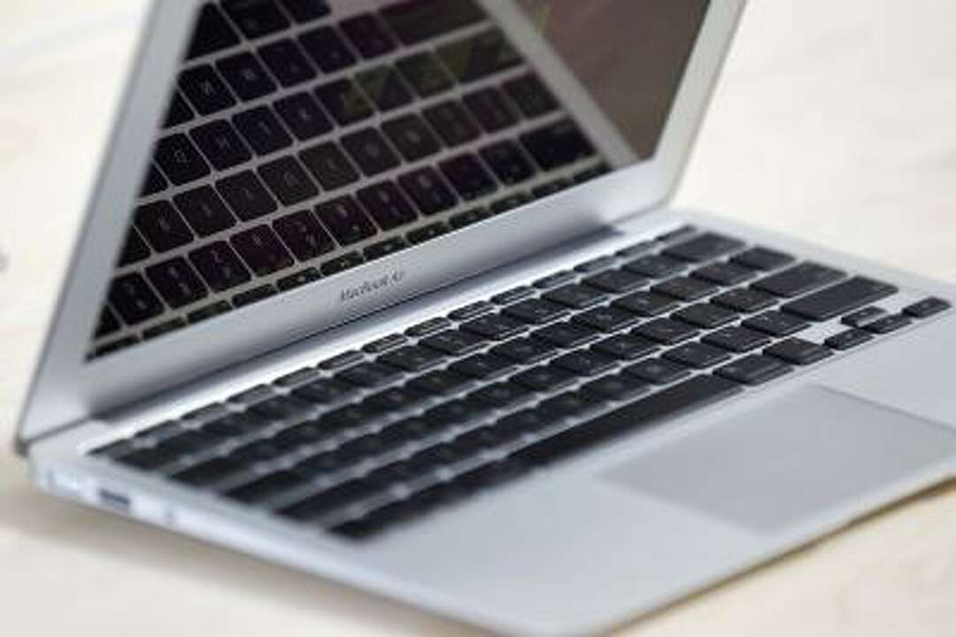 How to Boot a MacBook Air From a USB External Drive