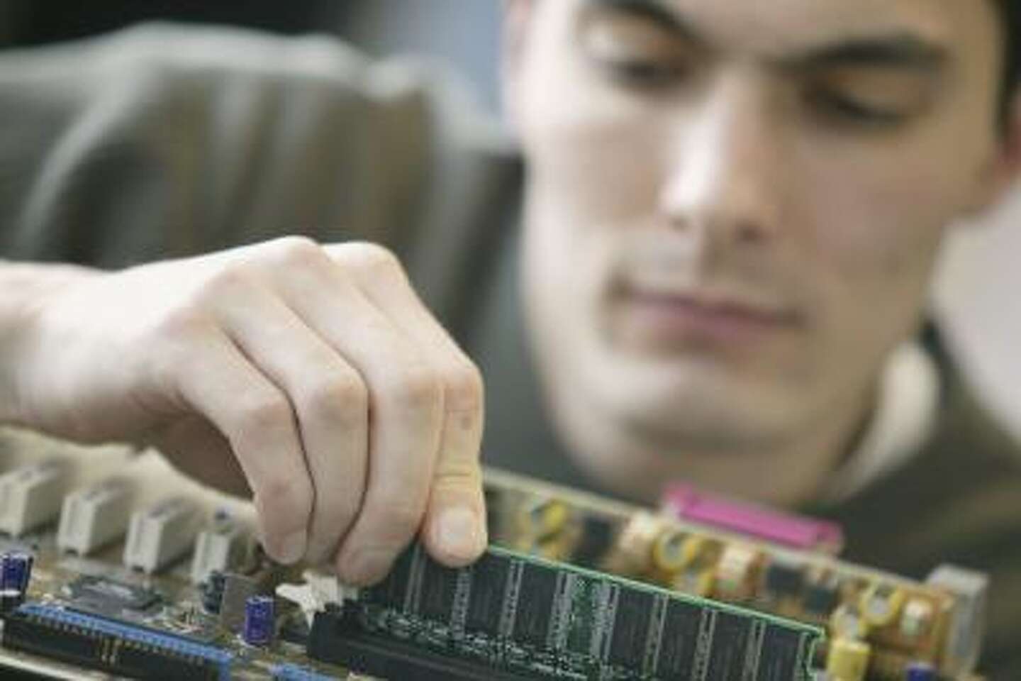 How to Access the CMOS Setup Program