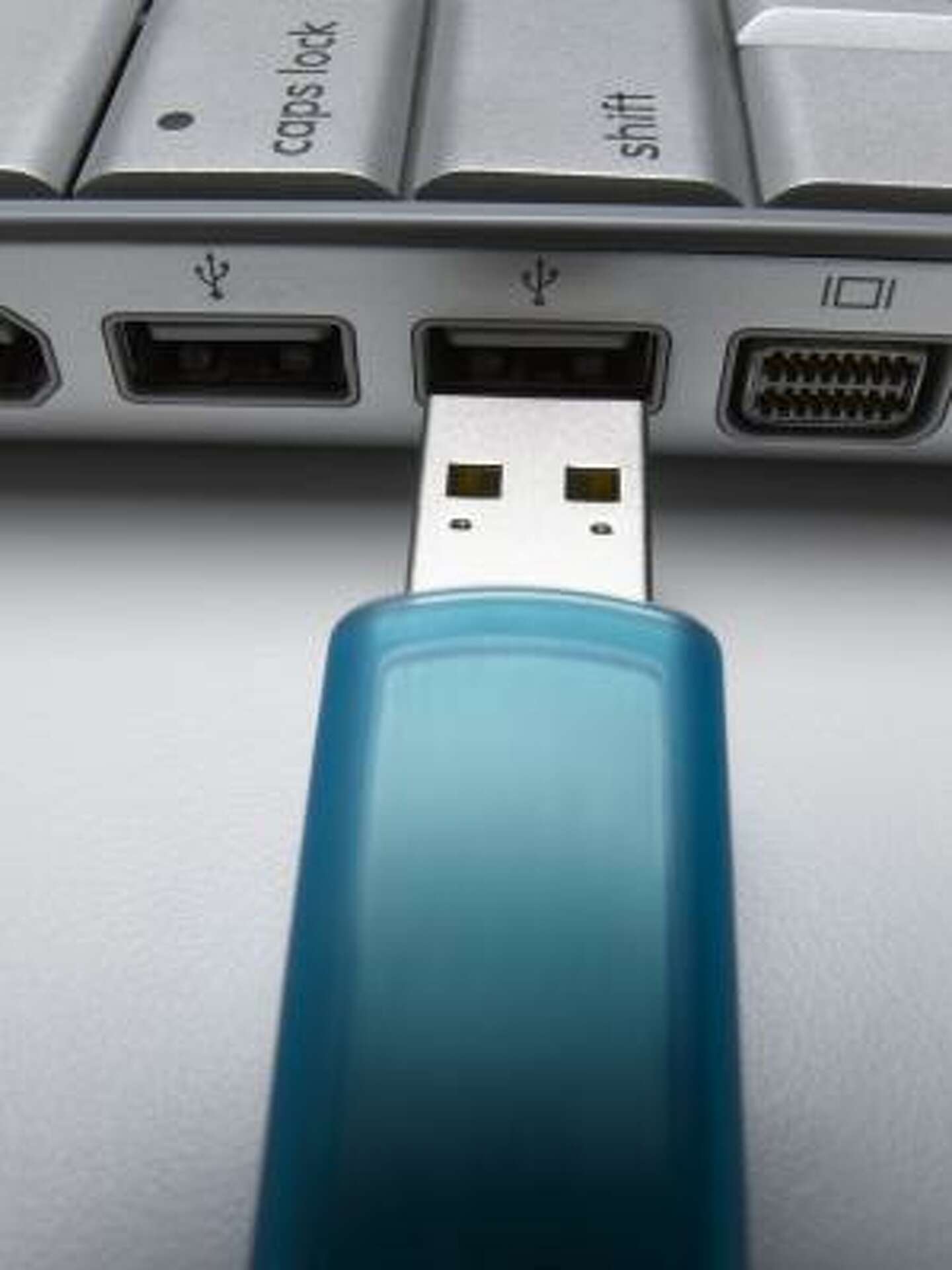How to Open a Flashdrive on a Mac