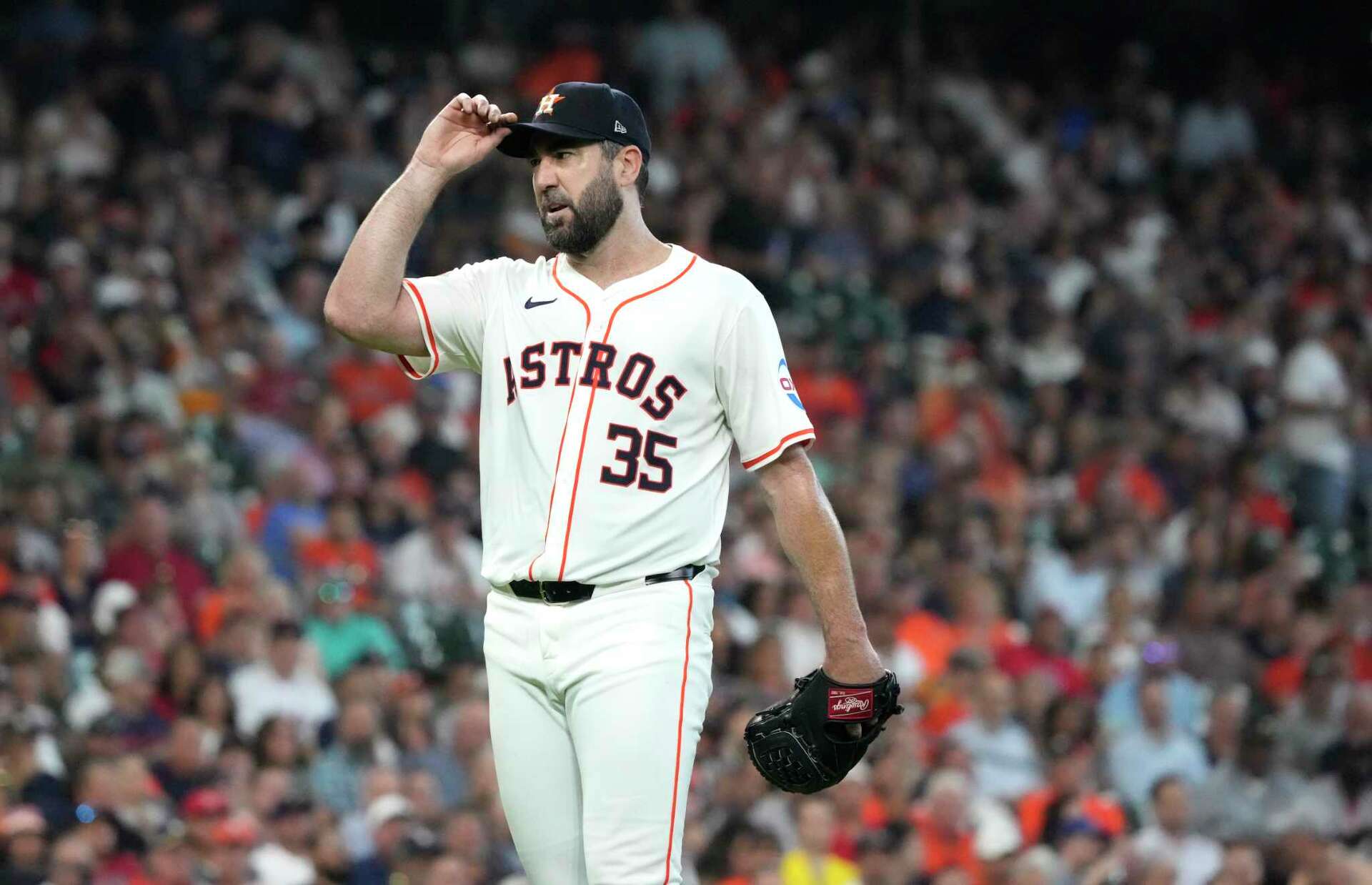 Justin Verlander returns to Houston Astros, pitches five innings