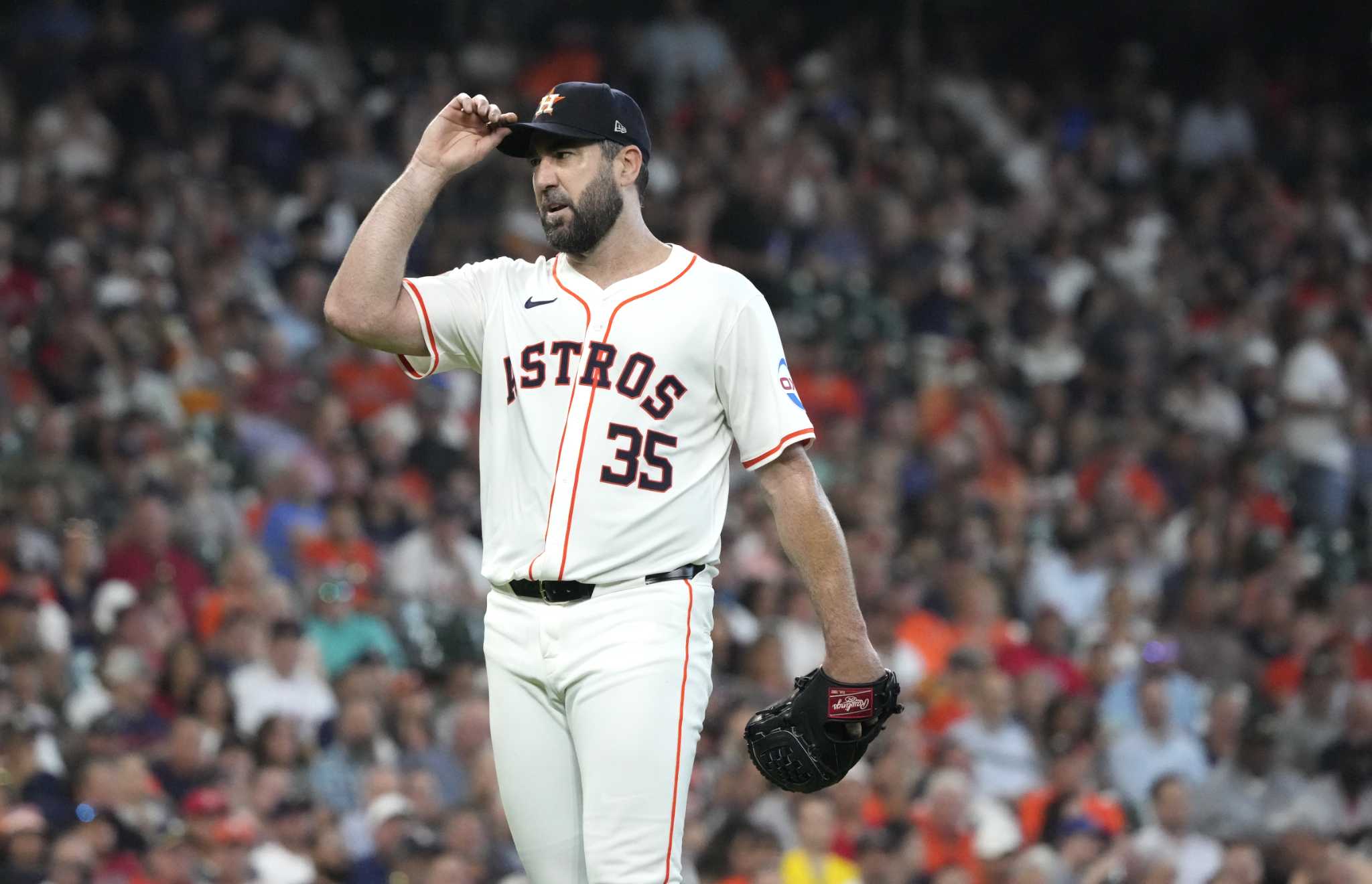 Astros' Justin Verlander tells ESPN he has sights set on milestones