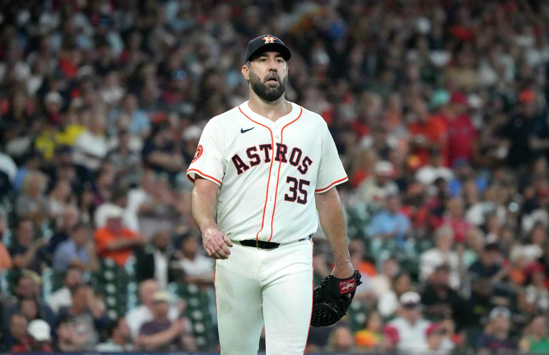 Justin Verlander returns to Houston Astros, pitches five innings