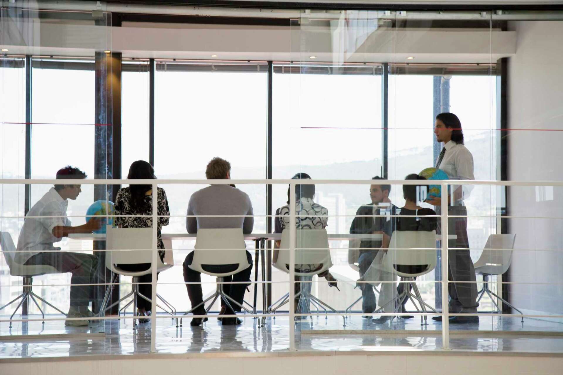 Ideas for an Ice Breaker Introduction for a Business Meeting