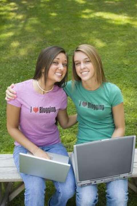 How to Get the RSS Feed URL From a Tumblr Blog