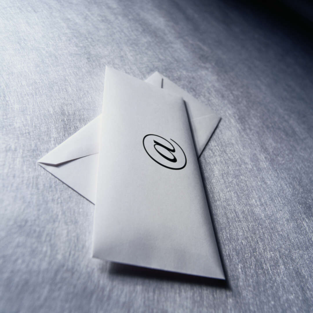 How to Add Business Cards to Send With Emails in MS Outlook